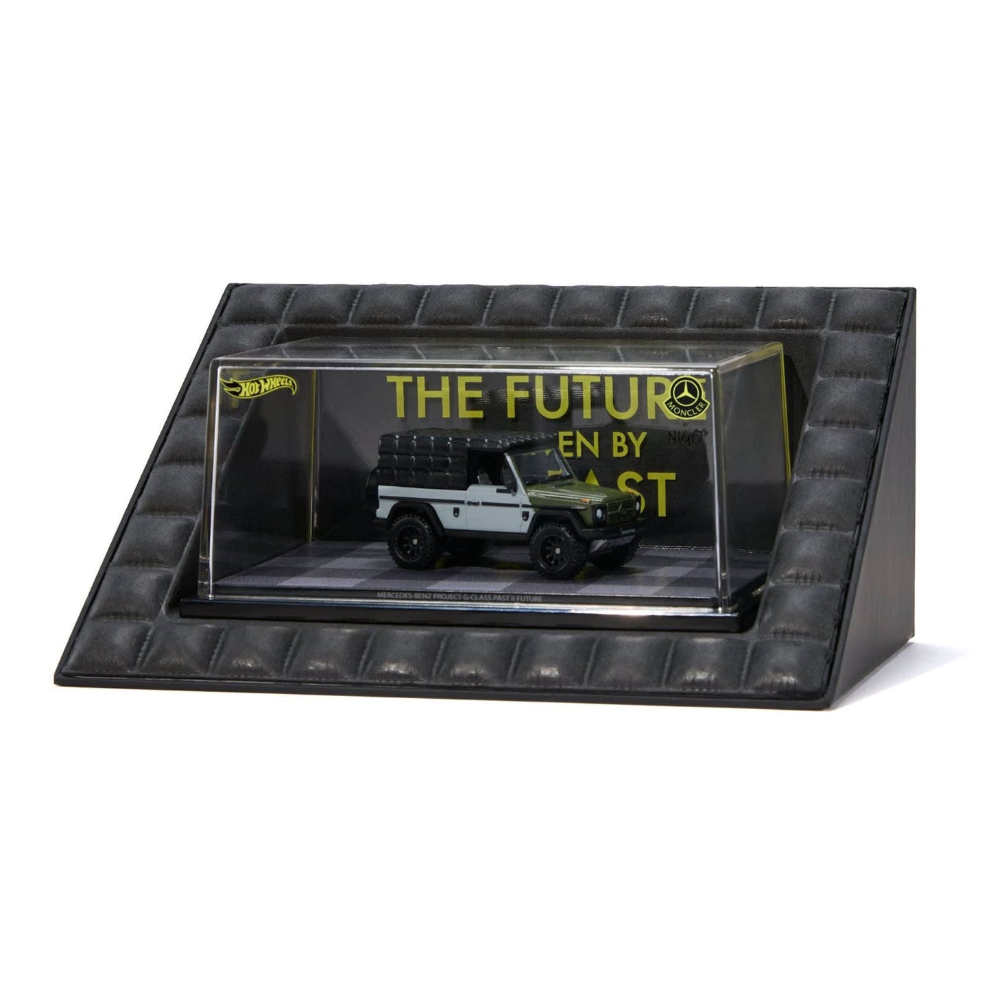 Hot Wheels x Mercedes-Benz Project G-class Past II Future designed by ...