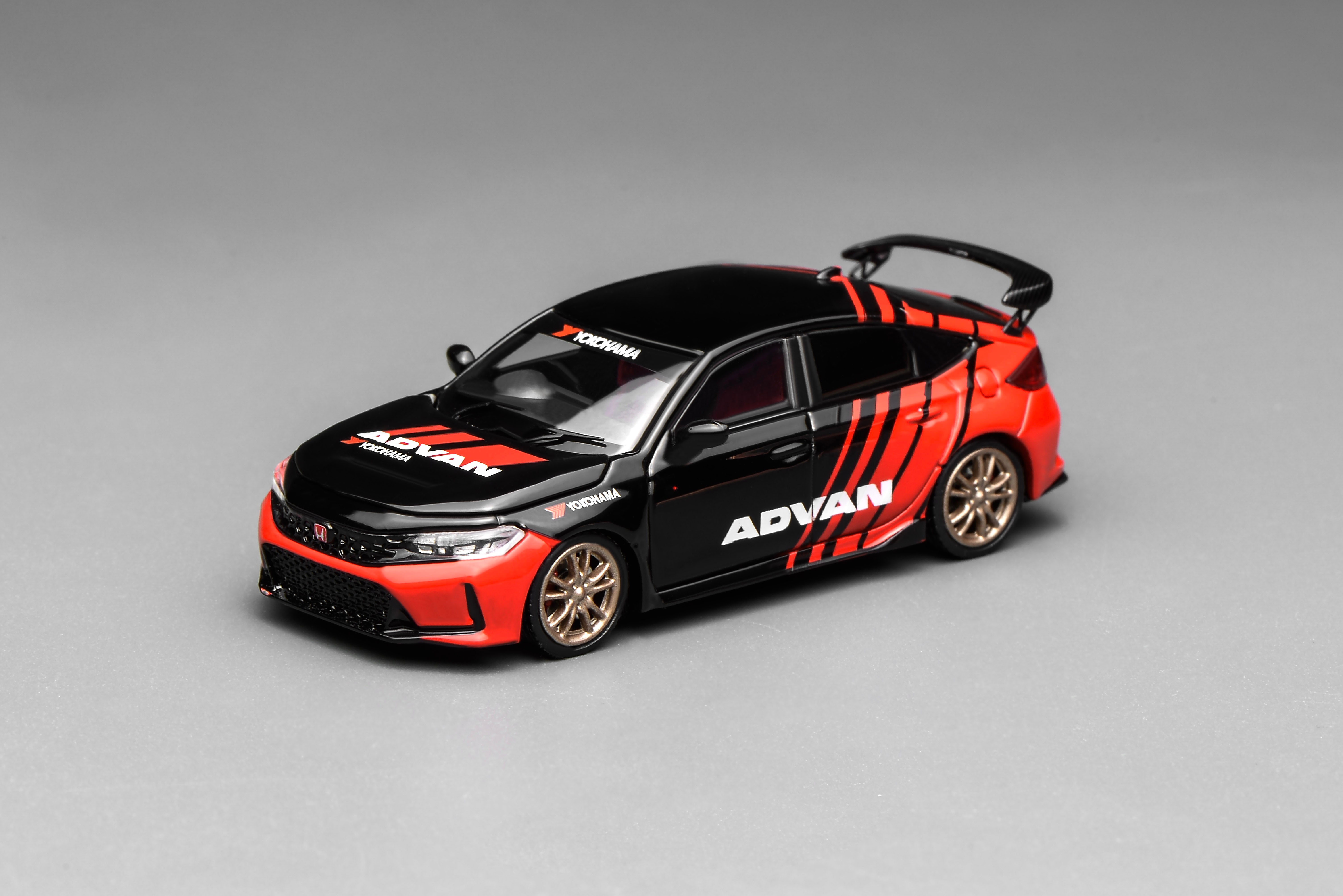 (PRE-ORDER) Motorhelix 1:64 Honda Civic TYPE R (FL5) Advan Livery with ...